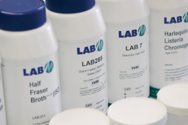 Iron Sulphite Agar (LabM - UK)